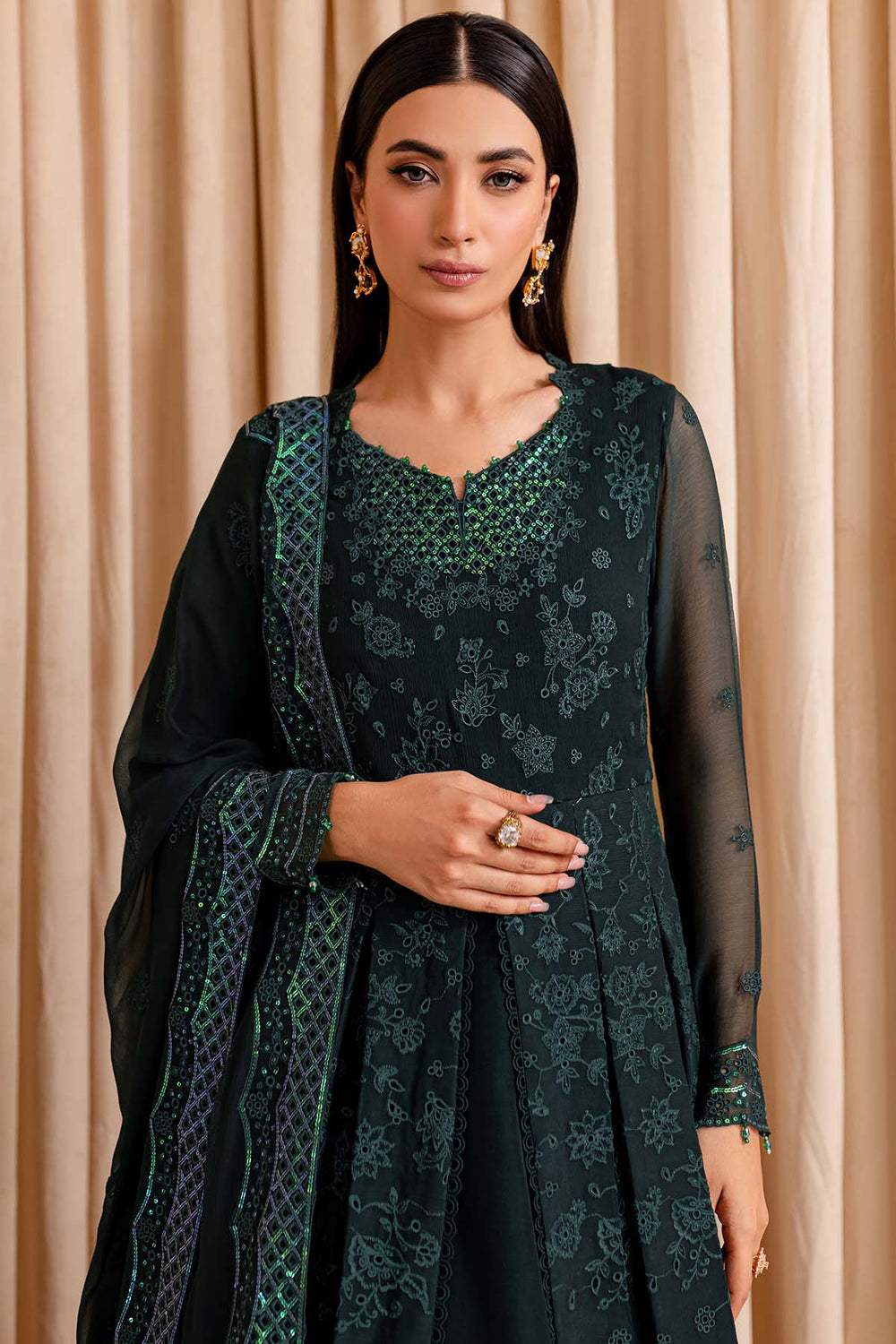 Buy Pakistani Embroidered Kameez & Frock Online | Farasha